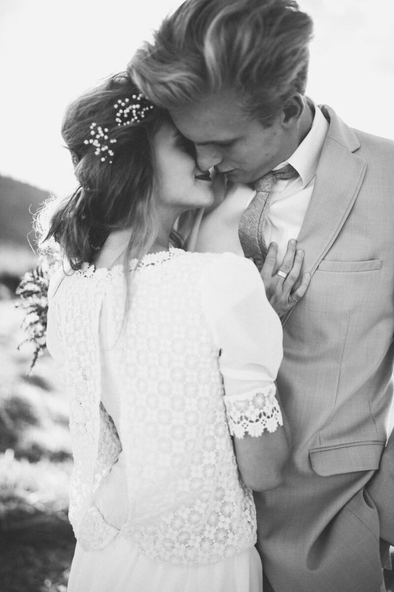 180 Ultimate Wedding Photography Poses: A Guide for Couples - Perth ...